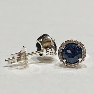 Pandora | Jewelry | New Pandora Blue Round Sparkle Stud Cz Earrings ...
